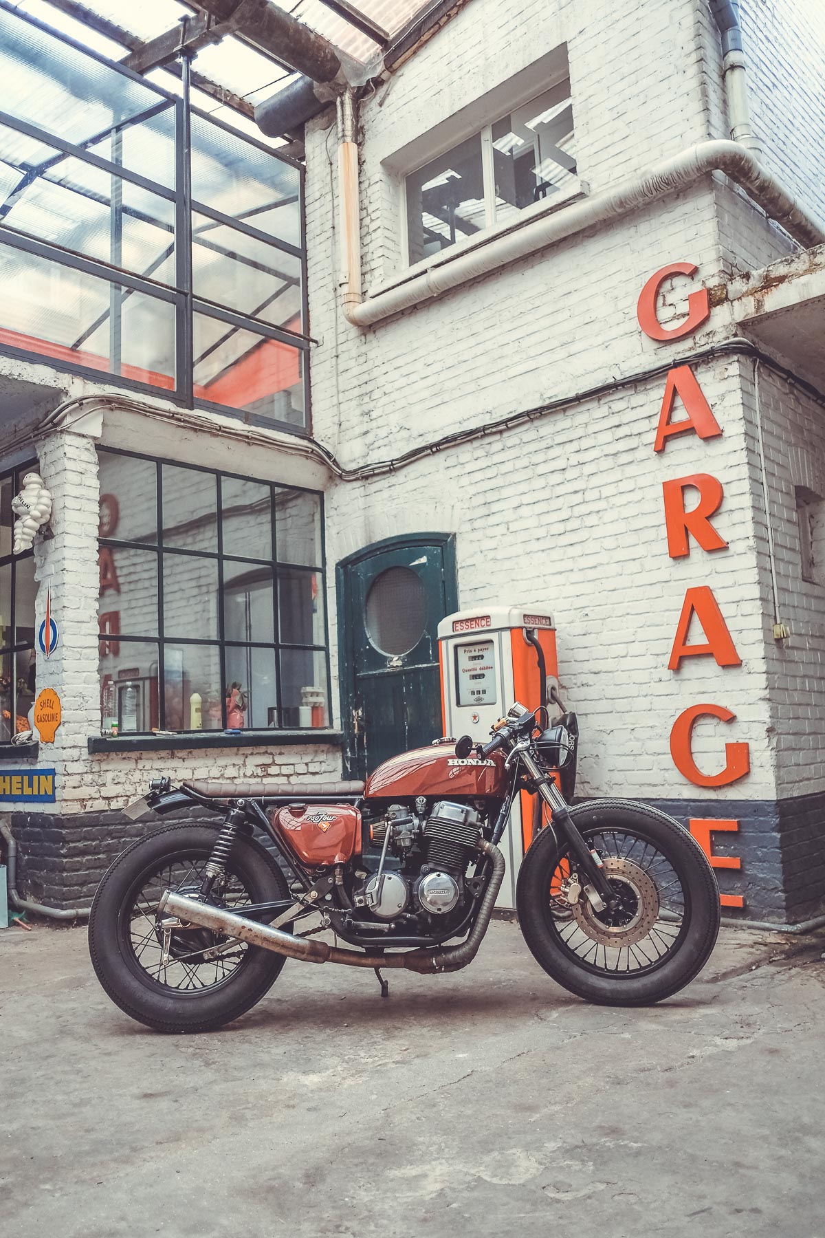 Motos & garages